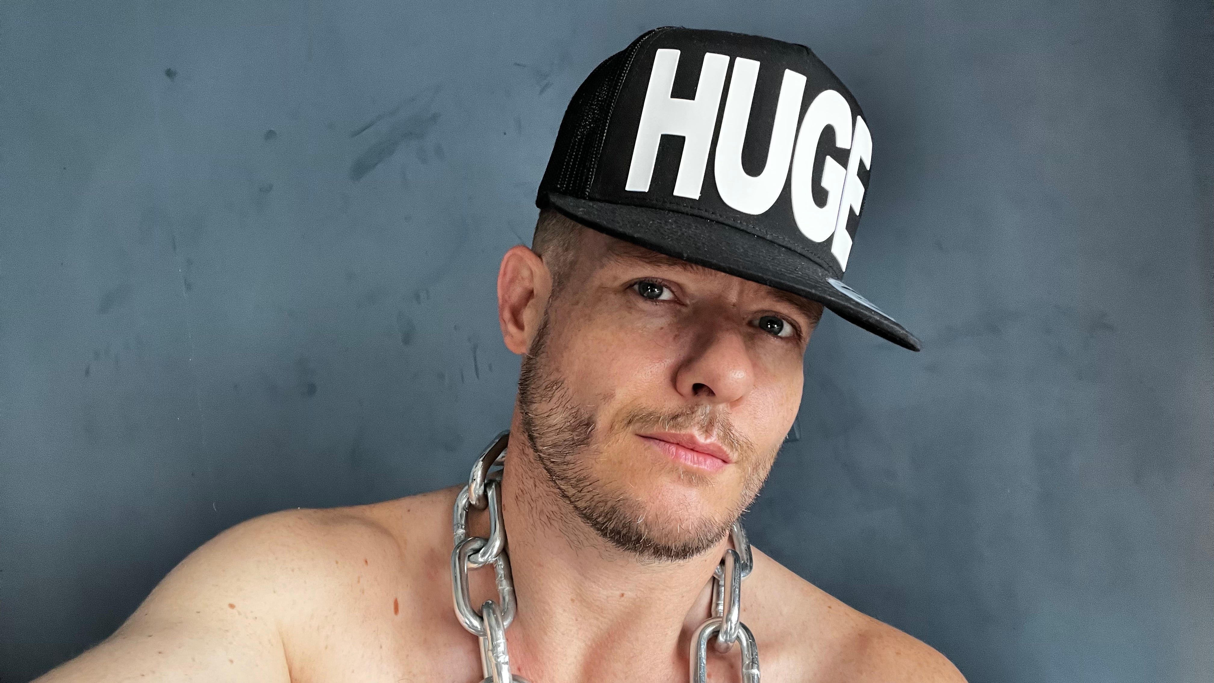 HUGE HAT – BRUTAL LDN